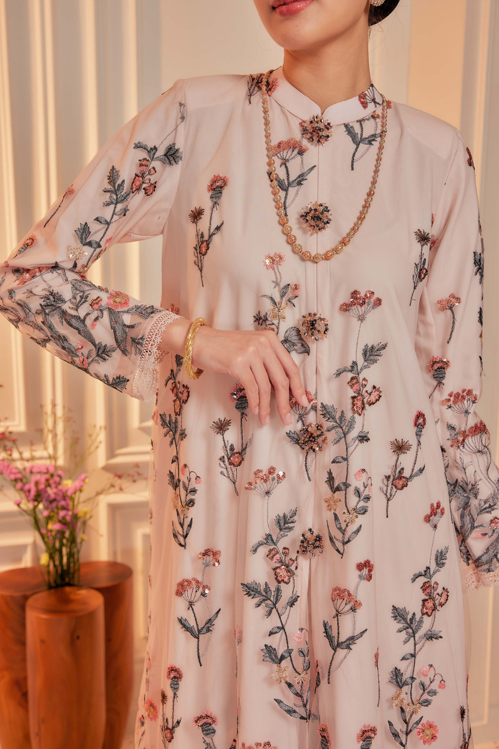 Rosé Tea - Dian Embellished Kebarung with Embroidery Lace Trim [PREORD ...