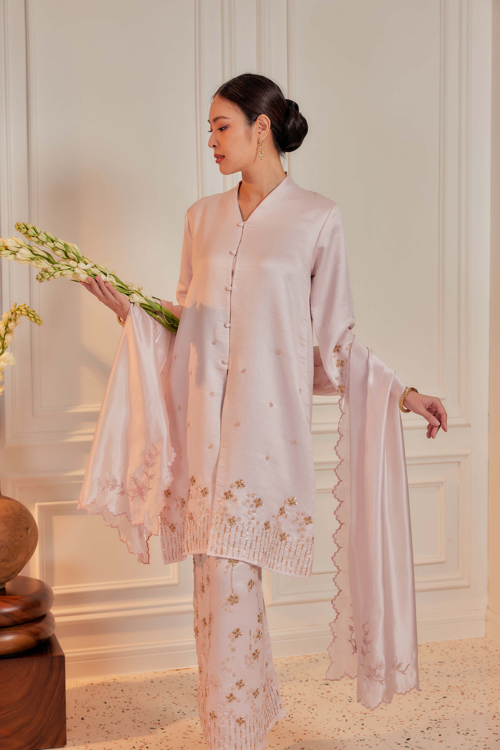 Petal Pink - Bidasari Beaded Bunga Tabur Motif Kebarung (Fully Lined ...